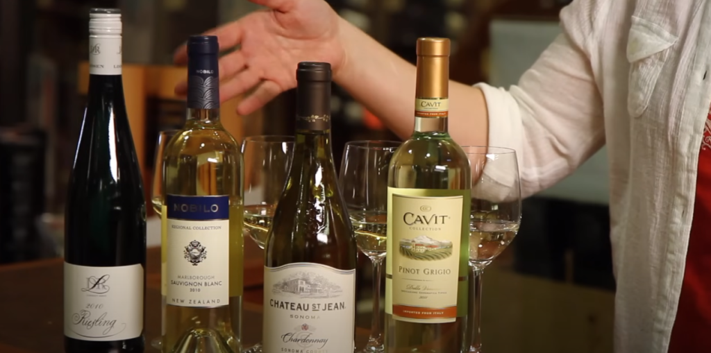 Different Types Of White Wine: Exploring Flavors and Pairings